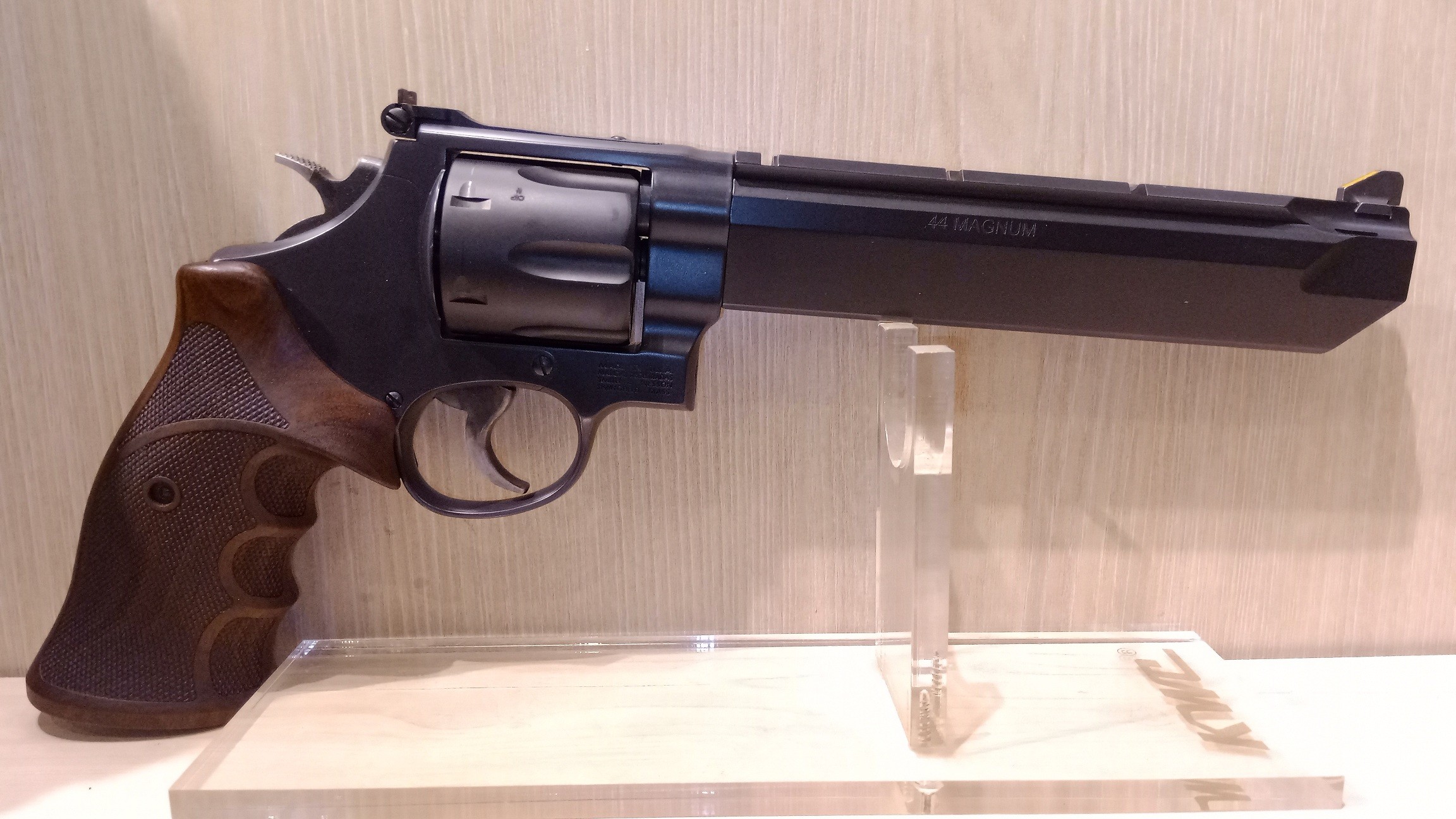 SMITH & WESSON MOD 629 STEALTH HUNTER PERFORMANCE CENTER .44MAG ...